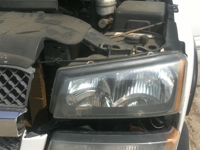 CHEVROLET AVALANCHE 1500 2003-2004 w/o lower body cladding L. Headlight ...