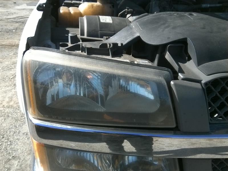 CHEVROLET AVALANCHE 1500 2005-2006 w/o lower body cladding R. Headlight ...