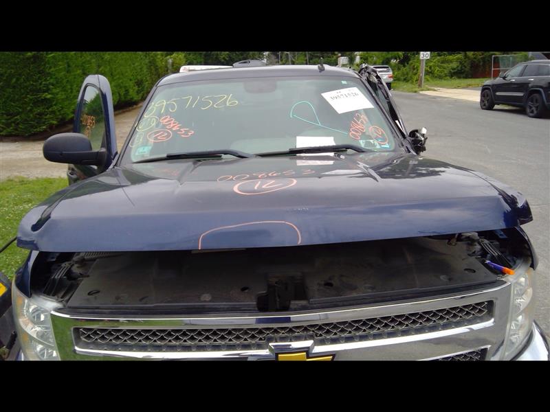 2007 Chevy Silverado Hood