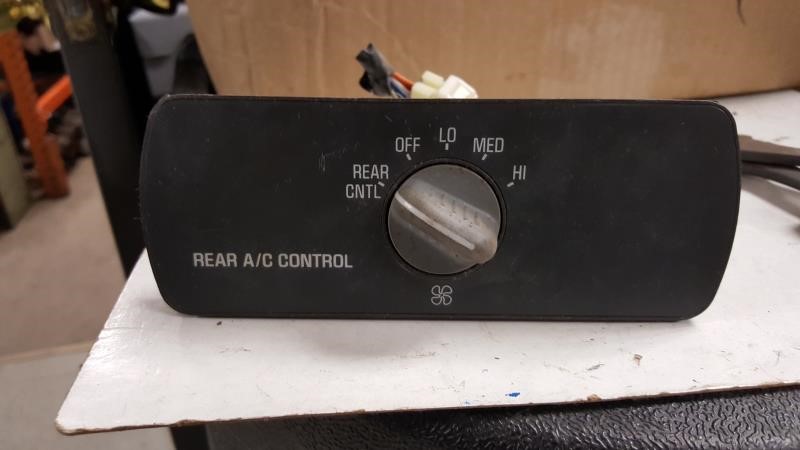 2000 CADILLAC ESCALADE 99-00 Auxiliary Front Temperature Control - All ...